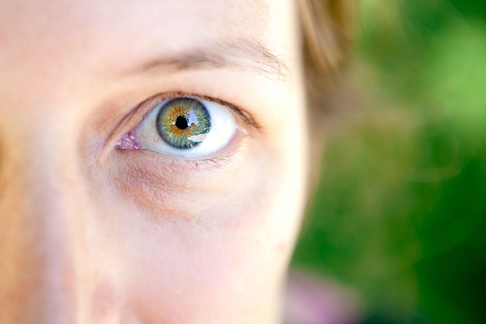 Megan Lingerfelt and Lena Eivy at Better Builders – West Seattle Art Walk